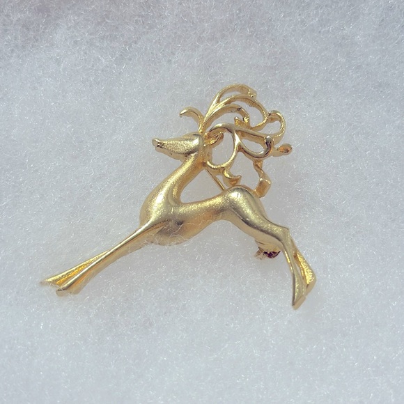 Jewelry | Vintage 196s Gold Tone Reindeer Brooch | Poshmark